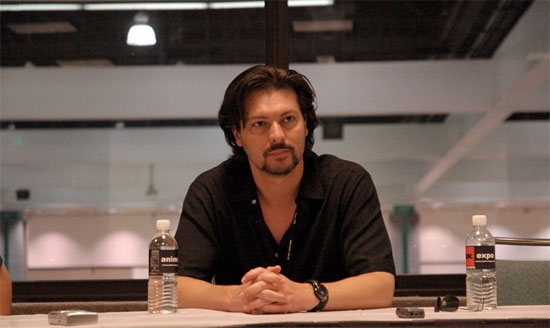 Jason Momoa y Lucas Till, en el debut como director de David Hayter