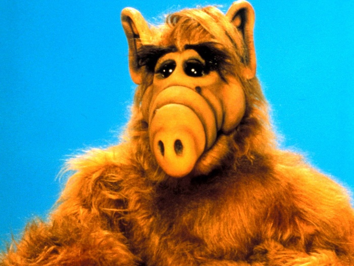 'ALF' volverá a emitirse por televisión en forma de reinicio para Warner
