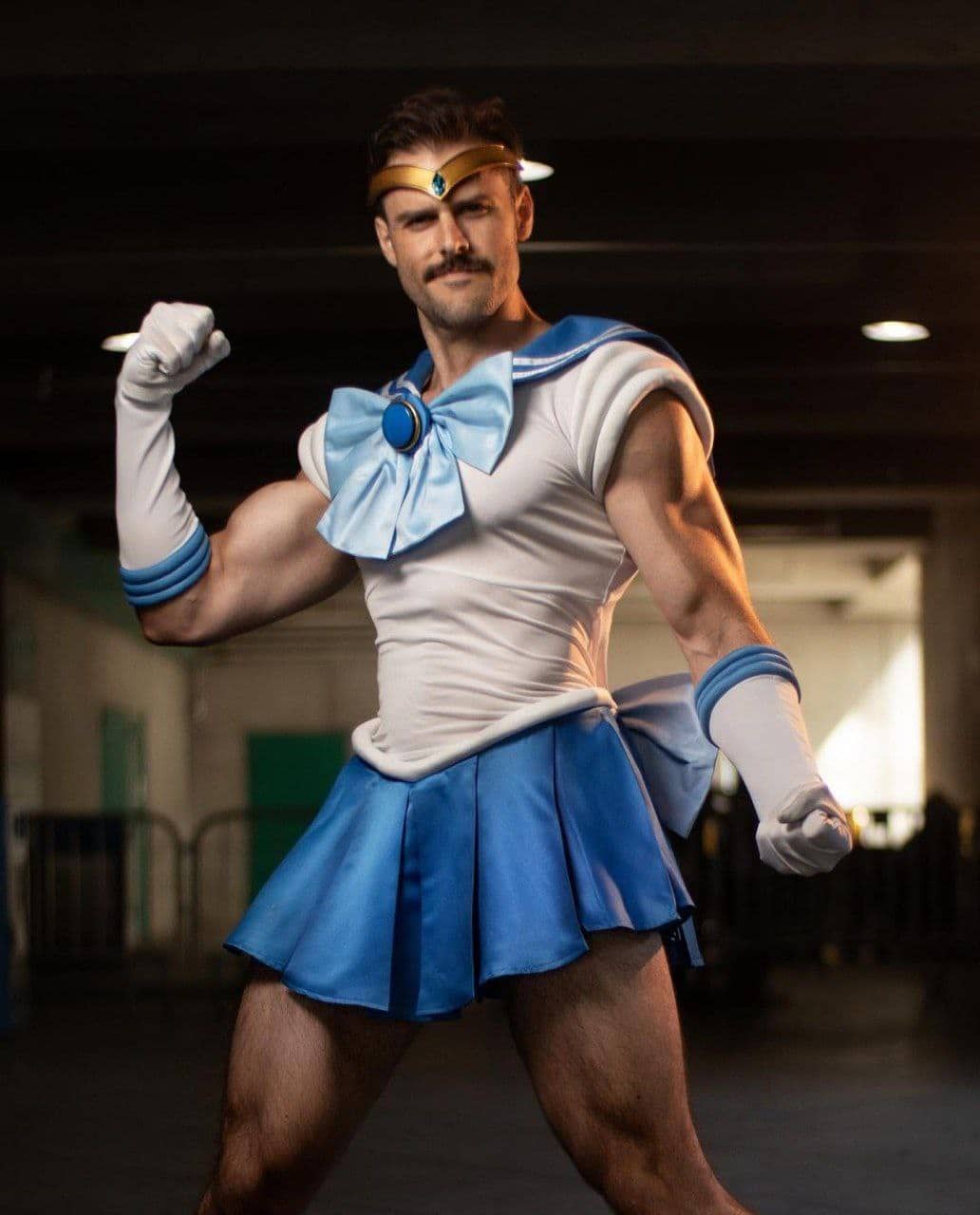 El sorprendente cosplay de Sailor Mercury (Sailor Moon) por Alexdrastal