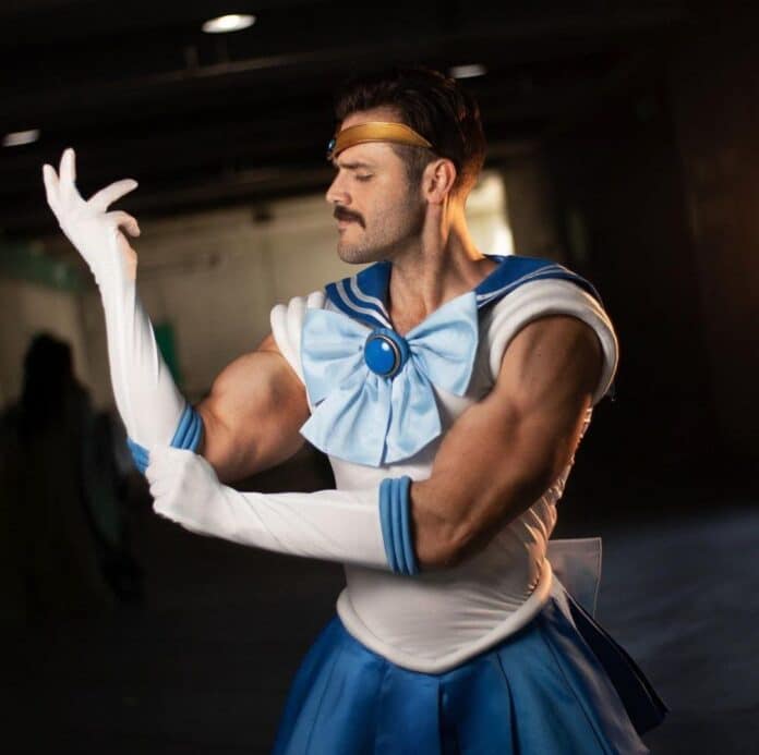 El sorprendente cosplay de Sailor Mercury (Sailor Moon) por Alexdrastal