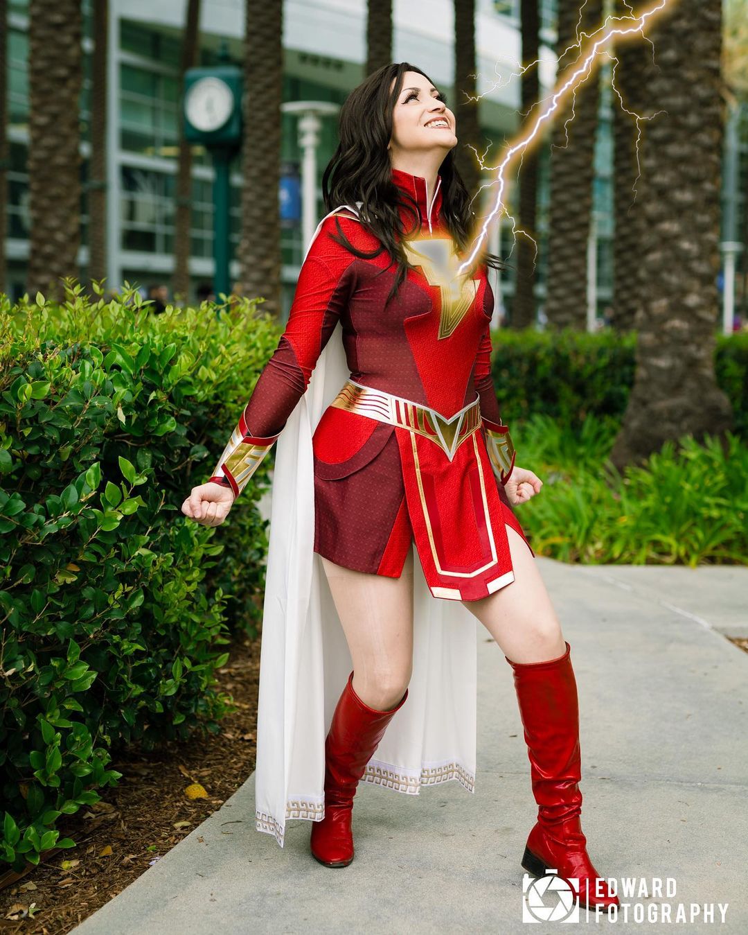 El maravilloso cosplay de Mary Marvel de Dark Matter Cosplay que hará ...