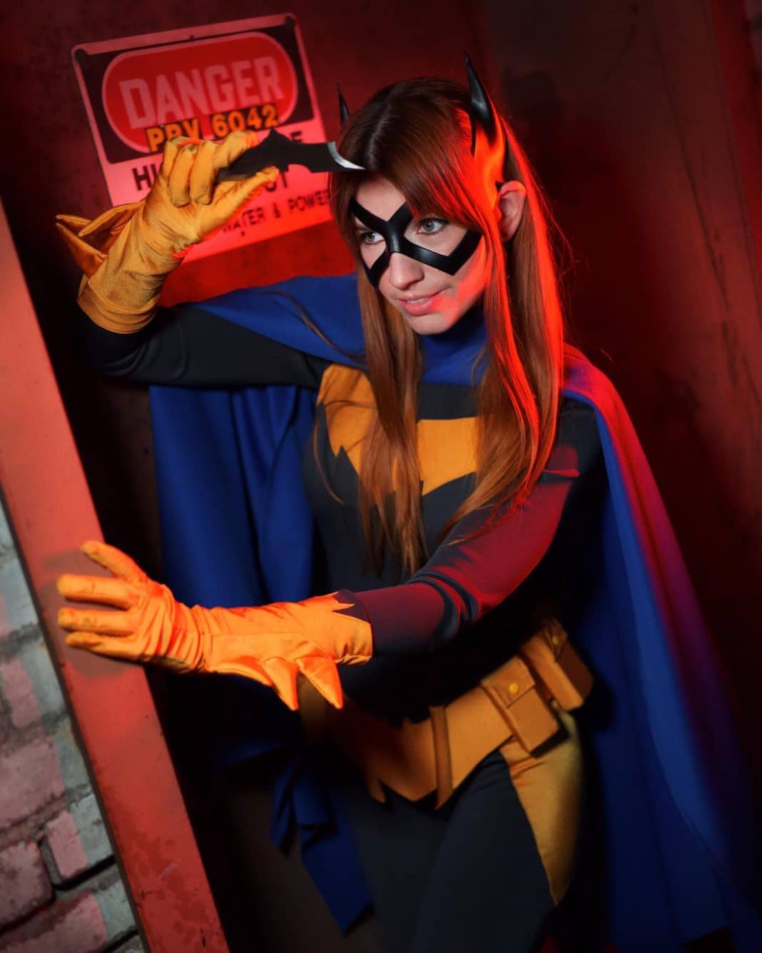 Un nuevo cosplay de Batgirl, de Amanda Lynne, rompe la línea entre la ...