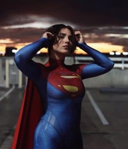 Lis.Wonder realiza el mejor cosplay de Supergirl, de Sasha Calle, que vas a poder ver
